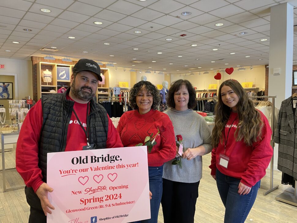 ShopRite Shows Love on Valentine’s Day as it Gives Out Roses and ...