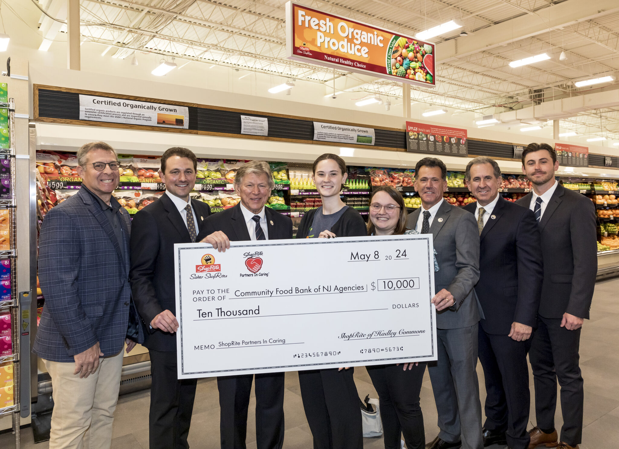 ShopRite of Hadley Commons Cuts Ribbon on New Store - Wakefern Newsroom
