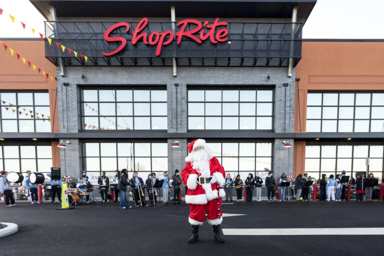 Inserra Supermarkets Inc. Celebrates Grand Opening of the ShopRite of ...